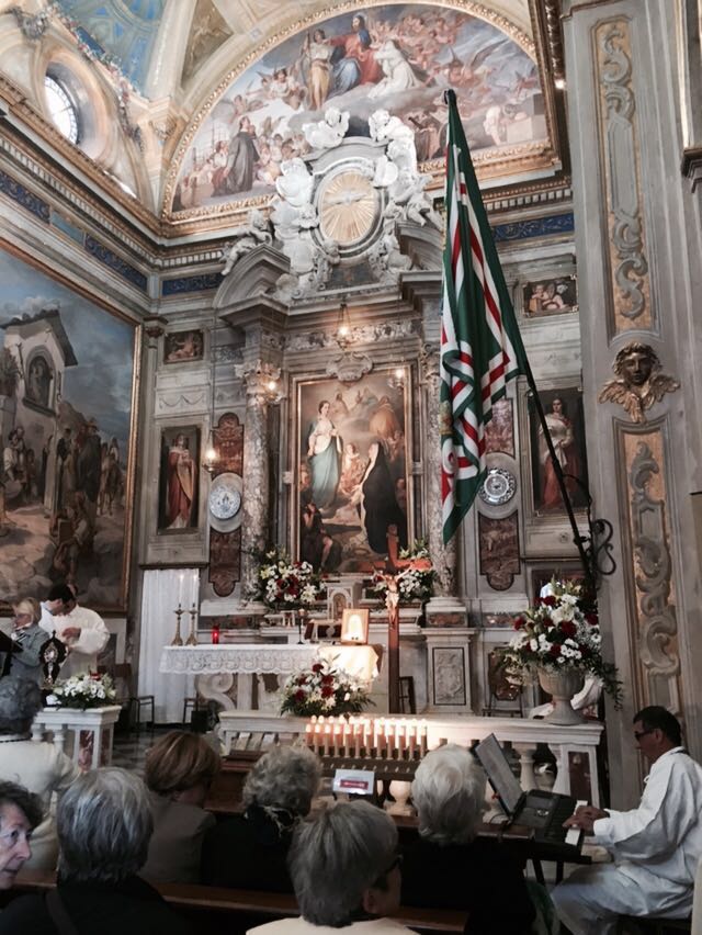 Varazze impazzisce per Santa Caterina e espone bandiere dell'Oca ...