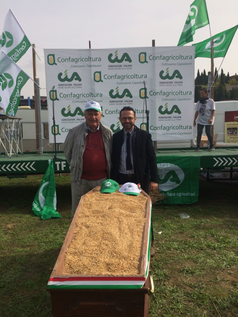Bara e funerale per il grano | Radio Siena Tv