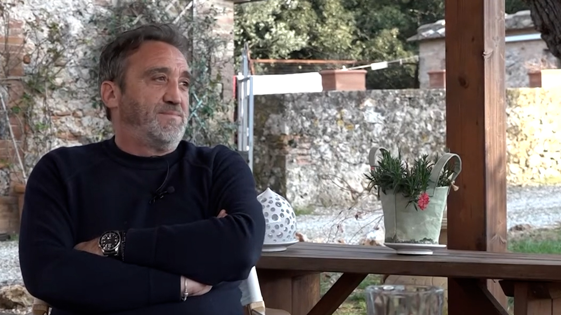 Dentro "Mare Fuori" il ciak di un senese. Il regista Carmine Elia ...