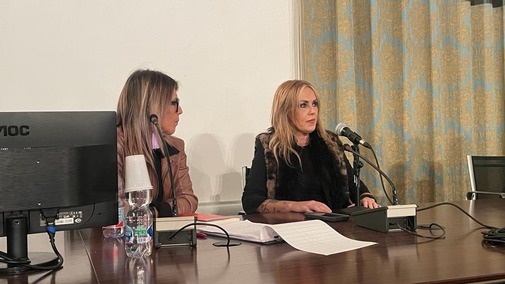 San Quirico d'Orcia, Roberta Bruzzone racconta le "Favole da incubo ...
