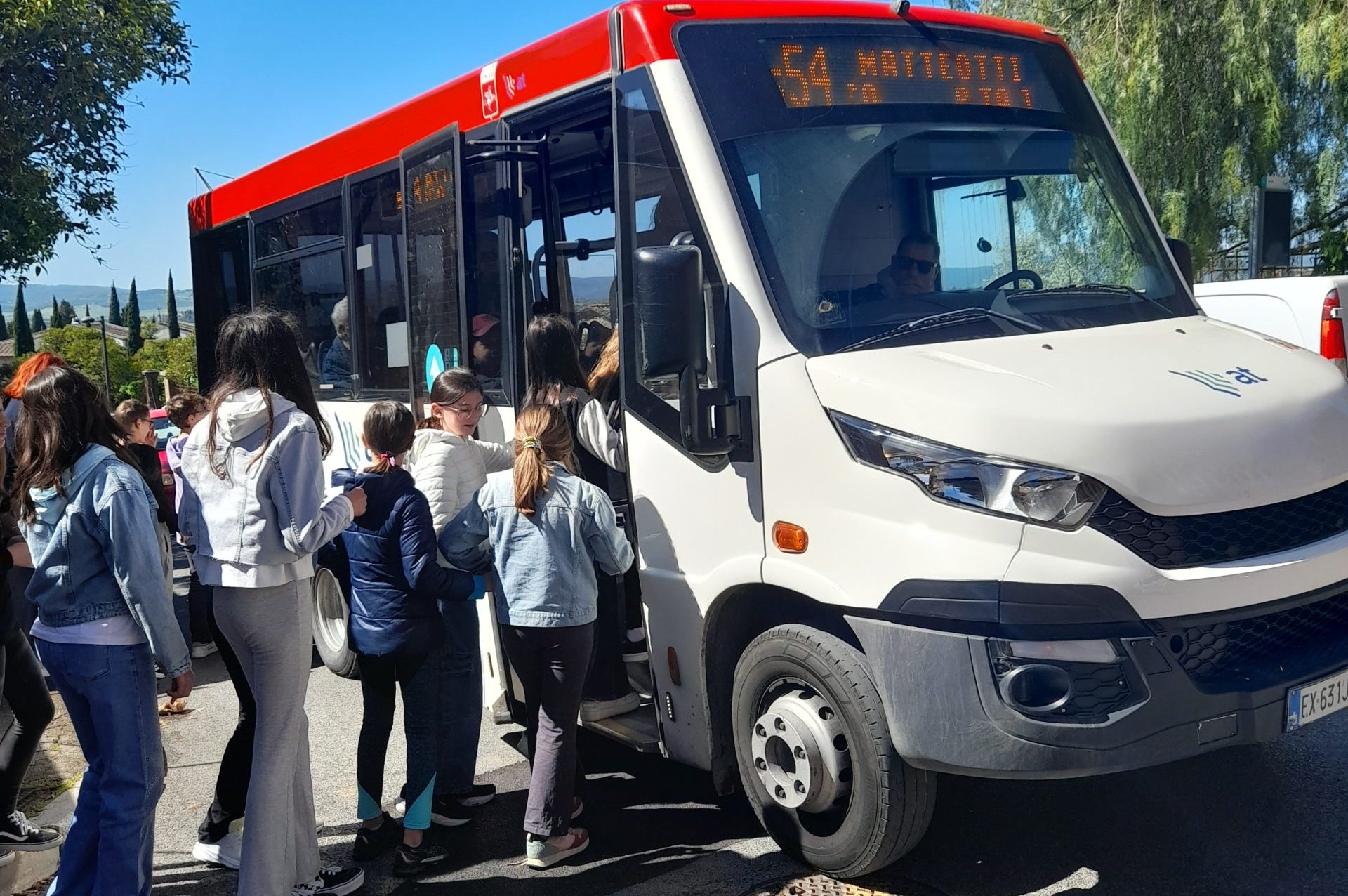 Siena, studenti scoprono la città con Autolinee Toscane e il progetto "Va dove ti porta il bus ...